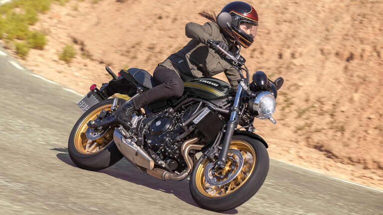 【カワサキ Z650RS】2025年モデルを発売！ 新色を採用するとともに、エンブレムのデザインを変更 - 【公式】RIDERS CLUB（ライダースクラブ）